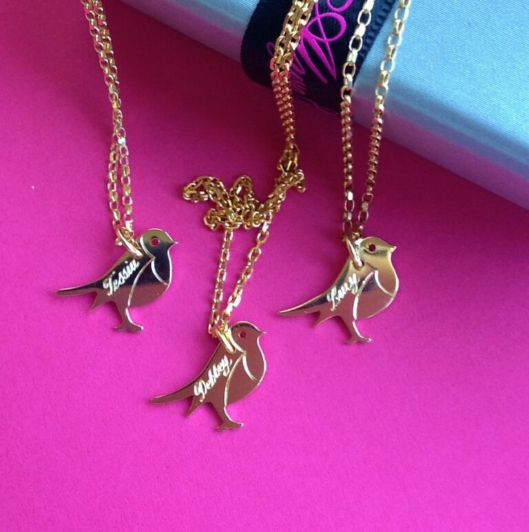 Bespoke 3 Engraved Gold Robin Necklaces for 3 Generations Of A Family ...