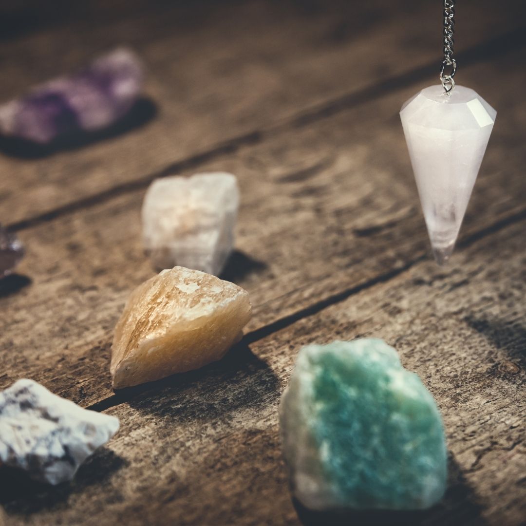 What is a Pendulum and How do I use One? - House of Alyssa Smith